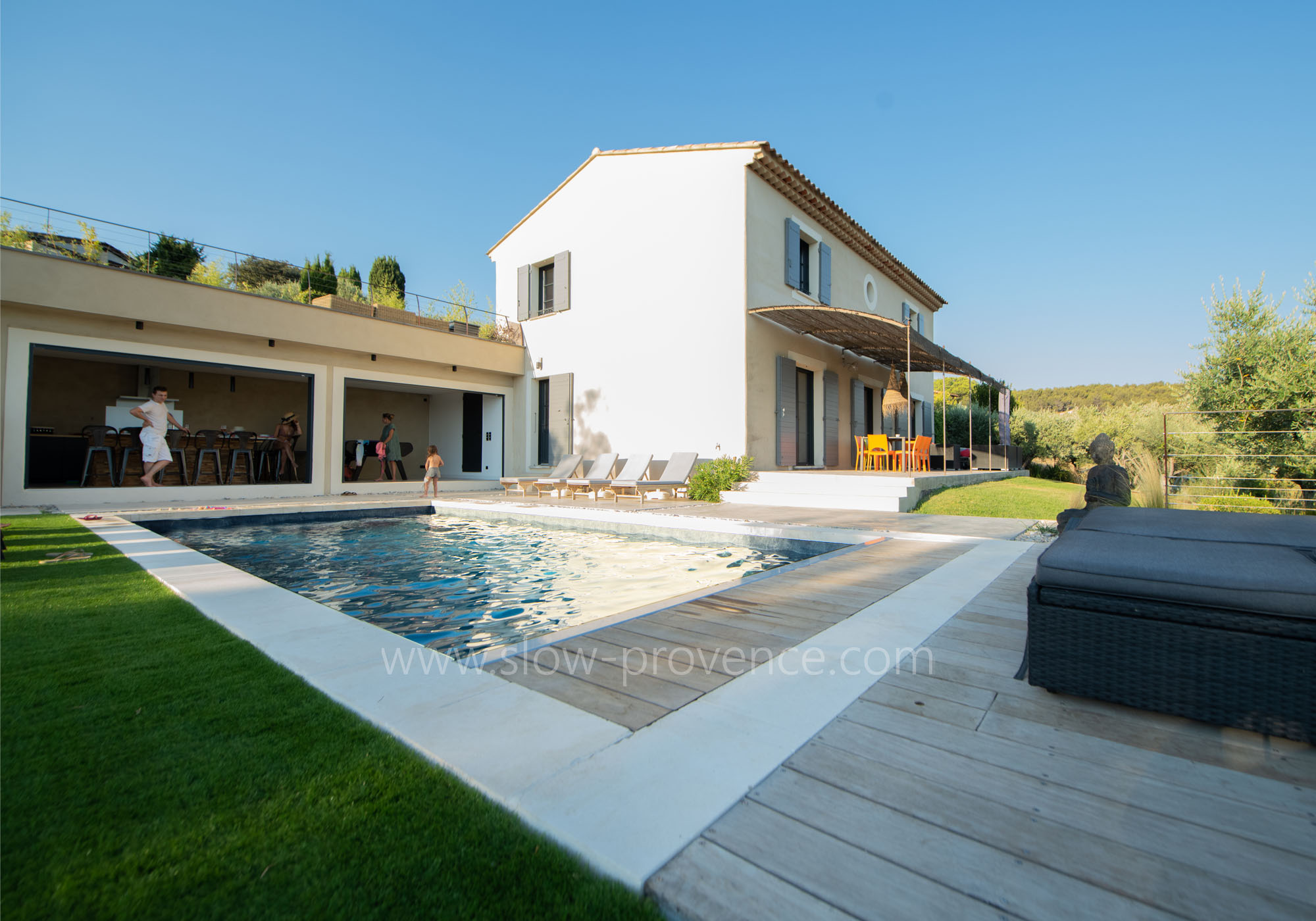 Le Barroux: Modern villa with private pool and superb views