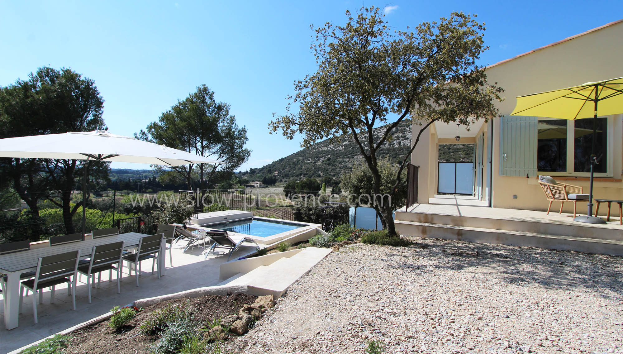 Modern air-conditioned villa with view, garden and heated jacuzzi